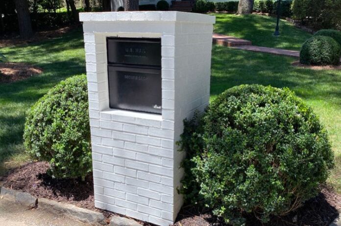 30 Bold Brick Mailbox Designs and Ideas for the Ideal Introduction