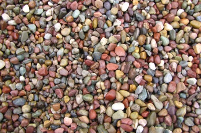 Exploring the Diversity of Pea Gravel Colors and Sizes