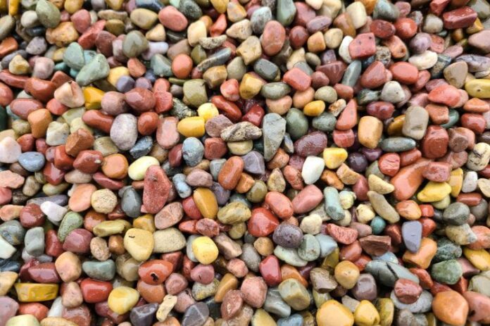 Exploring the Diversity of Pea Gravel Colors and Sizes