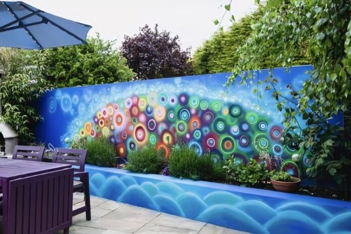 Beautiful Garden Wall Ideas: 30 Transformative Outdoor Designs
