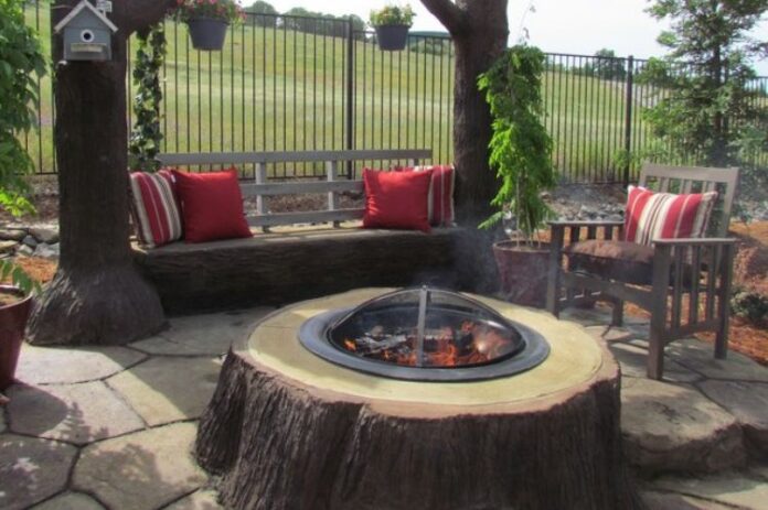 Low Cost Fire Pit Landscape Design: 25 Blaze Up Outdoor Space